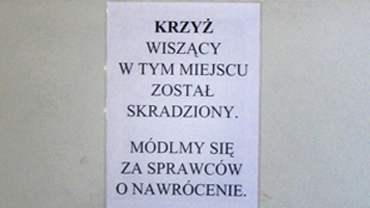 Kradzież w kościele. Nie ma krzyża Kradzież w kościele. Nie ma krzyża